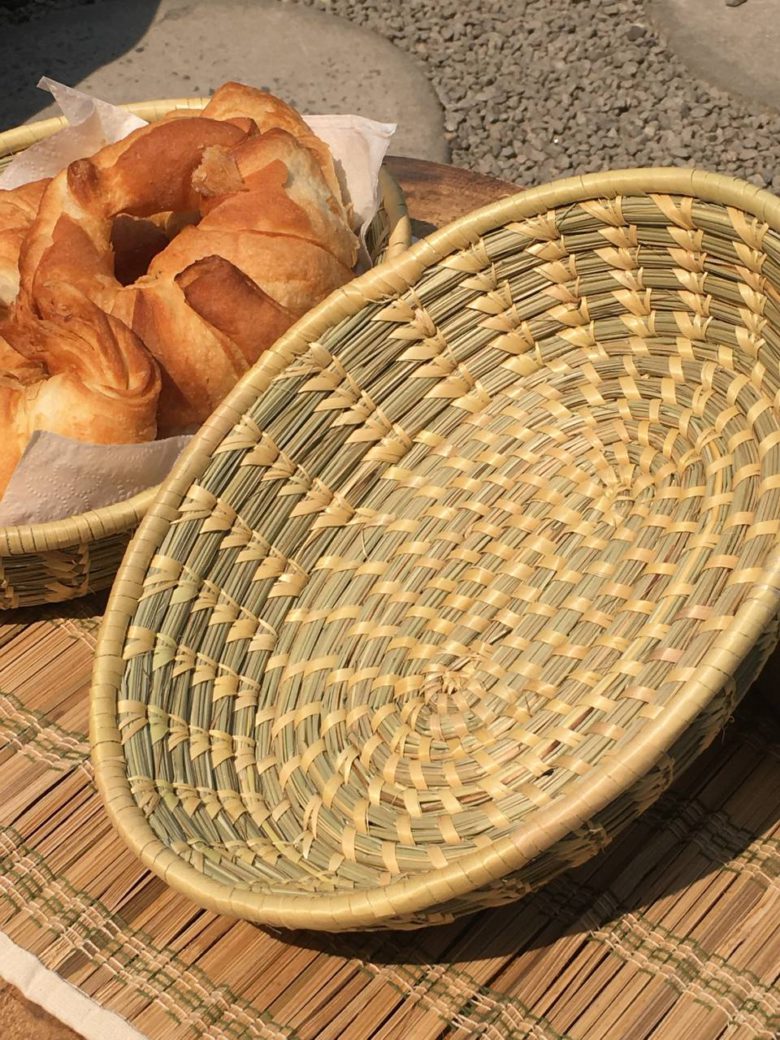 Mini Straw Basket With Lid – Dhuku: